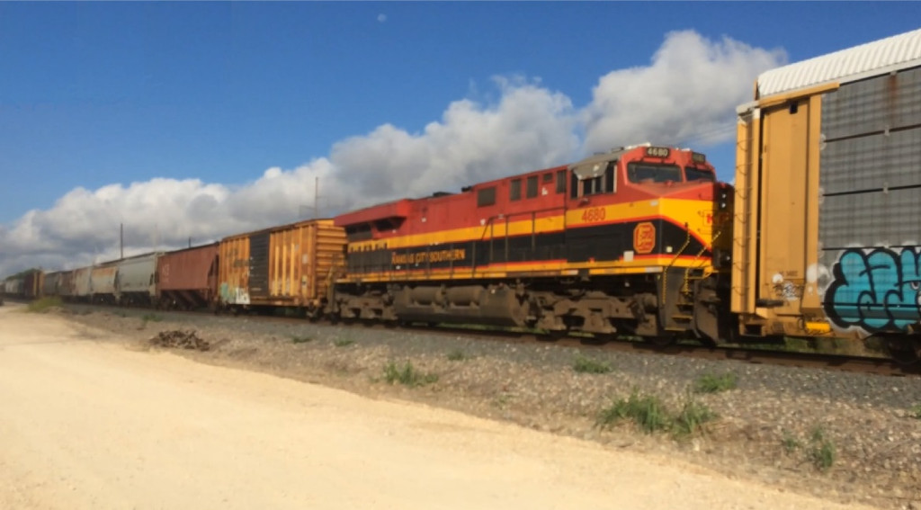 KCS 4680 23Jul2016 A little Extra Power Mid Train SB in JAMA